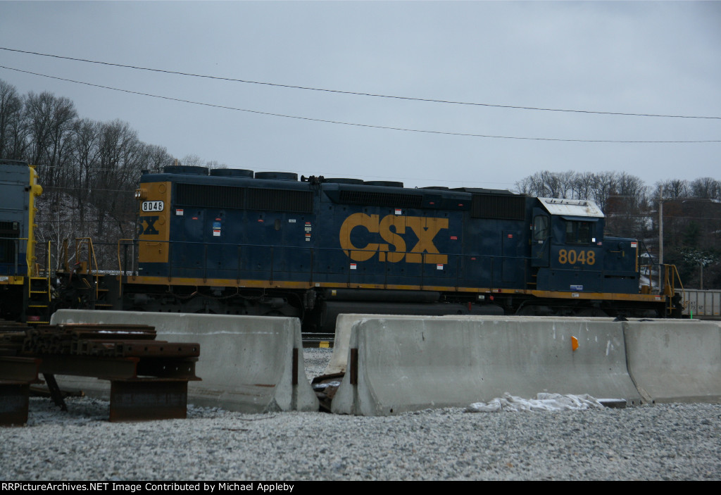 CSXT 8048